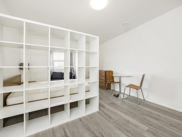 Spacious Double Studio Harlesden