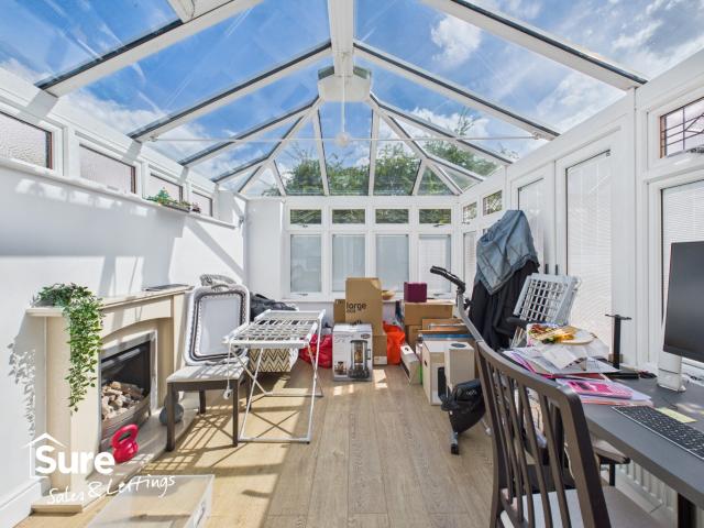 Spacious Four Bedroom House to Let in Halsey Drive, Hemel Hempstead