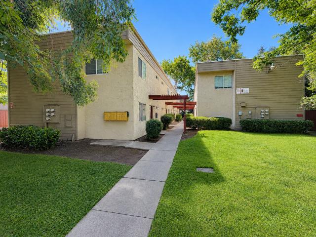 Spacious Four Bedroom Townhome