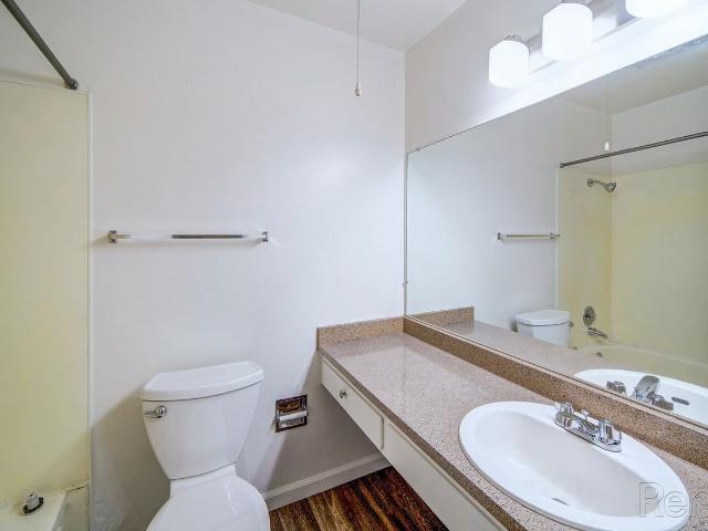 Spacious Floorplans in a GREAT Location! 2 Bedroom Apartment for Rent at 9825 Lincoln Village Dr, Rancho Cordova, CA 95827 Lincoln Village