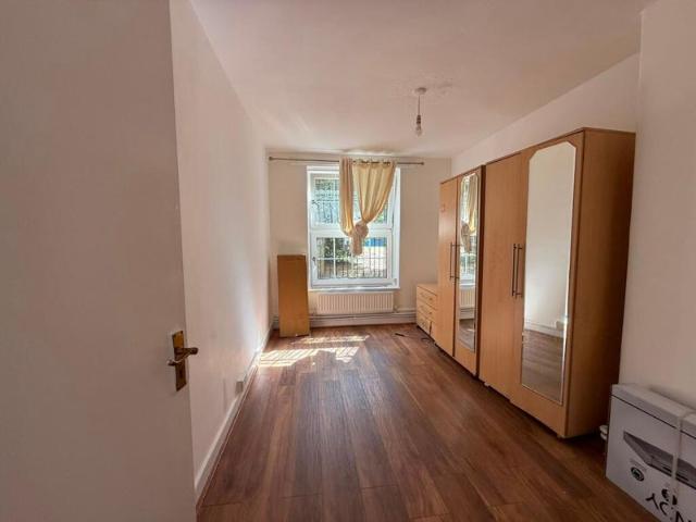 Spacious Ground Floor 2 Bed Flat In Bethnal Green