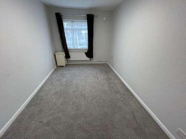 Spacious Ground Floor Apartment To Rent Close To Edgware Centre, HA8