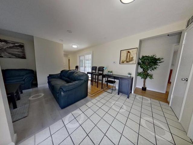 Spacious Hayward home with bright interiors and id