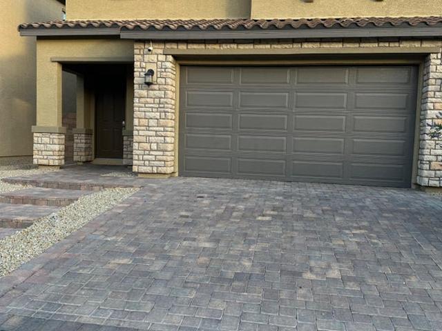 Spacious home near Lake Las Vegas
