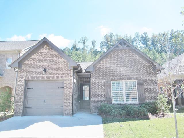 Spacious Home for rent in Lake Cyrus. Available to View with 48 Hour Notice!