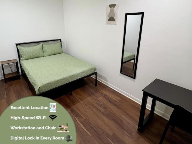 Spacious Home in N. Houston! 6 Bed.5 Bath! 5 min t