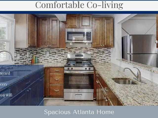 Spacious & homey Atlanta House with Backyard