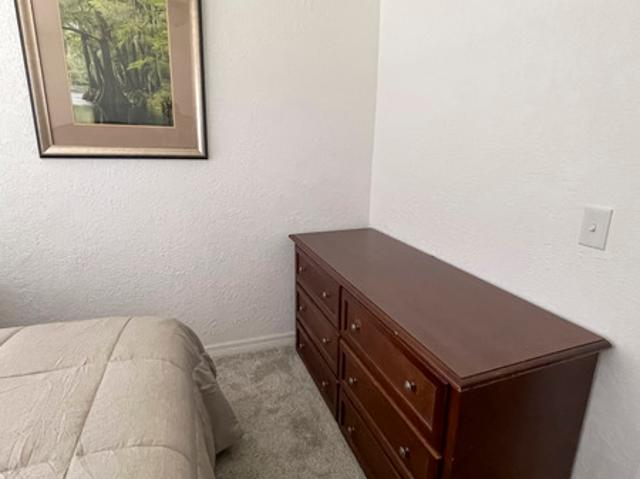 Spacious Jacksonville Home Move In Ready! 3 Workstations | Cozy Cul de Sac | Fast Wi Fi