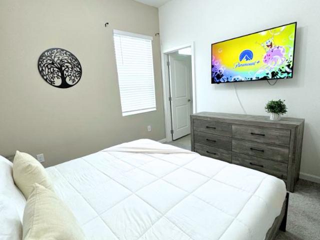 Spacious King Room in Resort Home near Disney_Ful