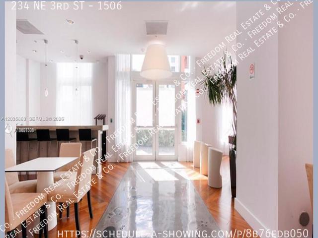 Spacious Loft Style Residence With One Bedroom And One Bathroom At The Loft Downtown