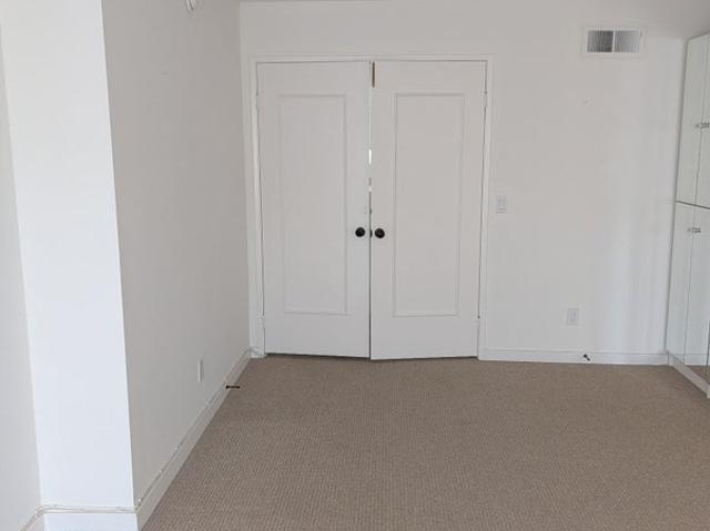 Spacious Master bedroom w/ Ensuite