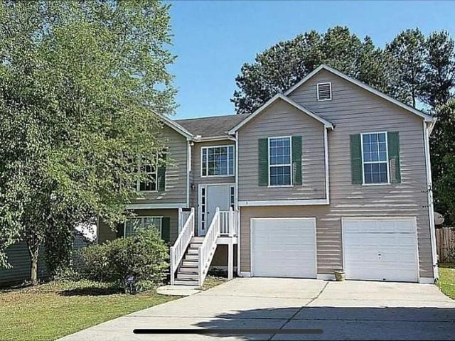 Spacious Master Bedroom w Private Bath in Kennesa