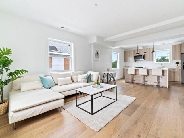 Spacious Master Bedroom + Private Office + Exclusi
