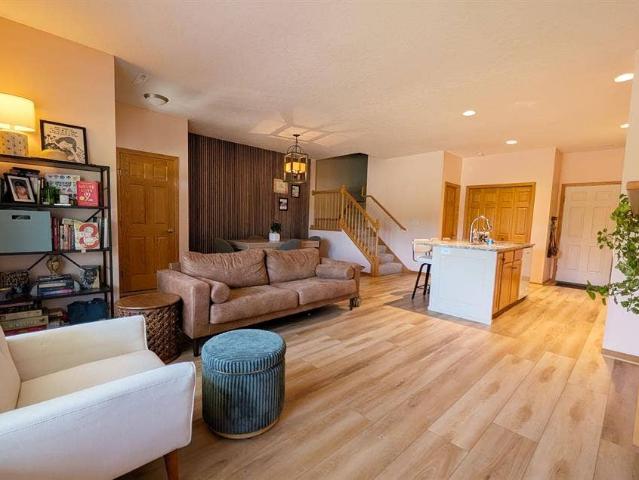 Spacious Master Suite in NW Roch