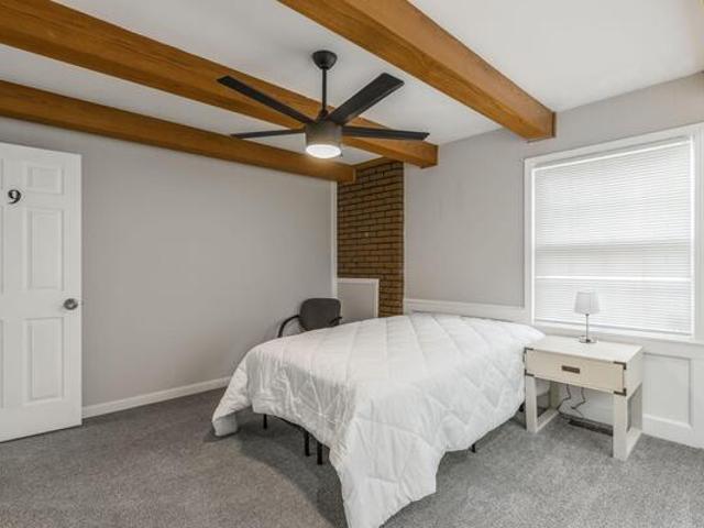 Spacious & Modern Kansas City Living Near Major Employers, Shopping & 470 Hwy & Blue Ridge
