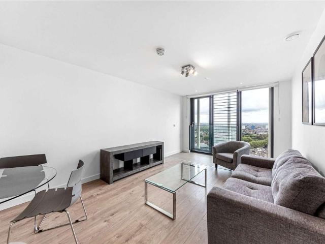 Spacious modern one bedroom apartment located close to the heart of Stratford