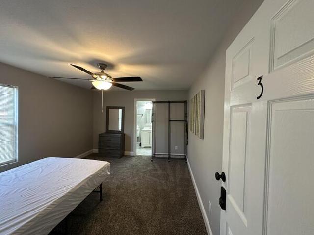 Spacious & newly renovated Arlington House with Backyard