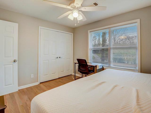 Spacious & newly renovated Austell House