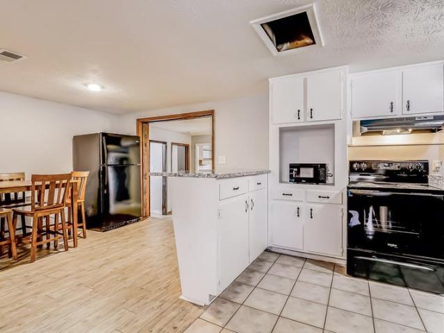 Spacious & Newly Renovated Brick Home in Jacksonv
