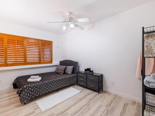 Spacious Newly Renovated N.Phoenix Home with Unlimited WiFi, Near Parks & on Cul de Sac