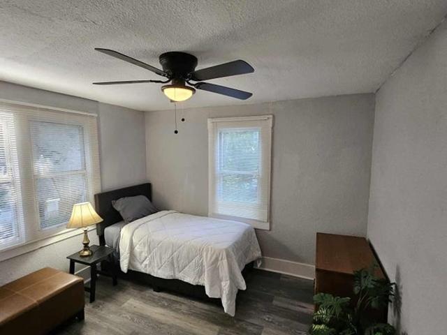 Spacious & newlyrenovated Jacksonville House with
