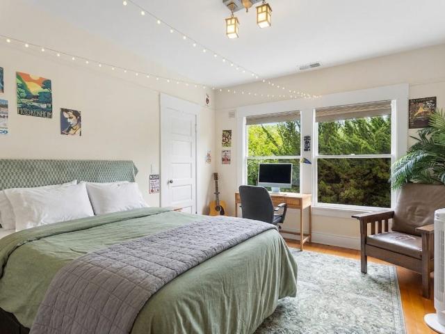 Sunny North Berkeley 3BR Near UC Berkeley | In Unit Laundry & Garden