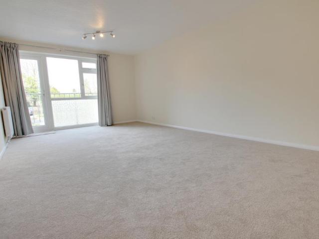 Spacious One Bedroom Apartment with Private Balcony & Off Street Parking Arundel Court, Beckenham