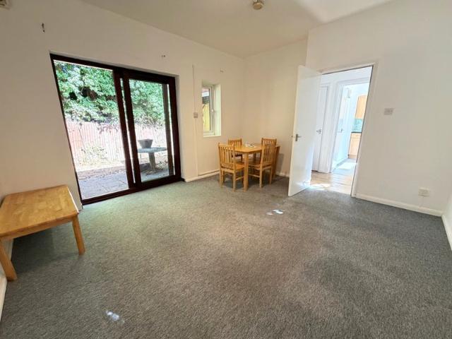 Spacious One Bedroom Bungalow to Rent in SE7