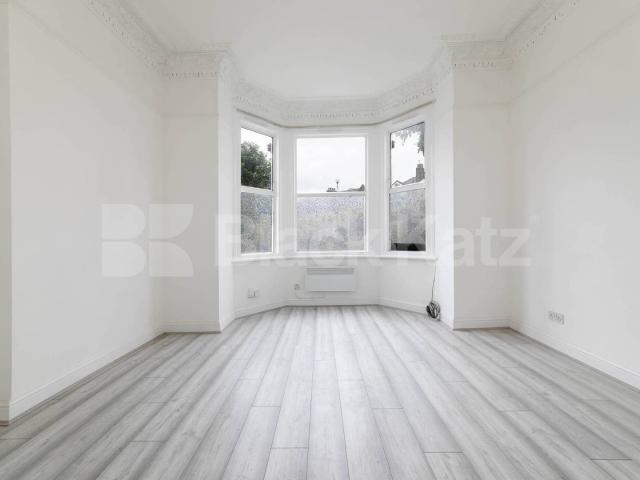Spacious one bedroom flat available to rent on Dean Road, NW2