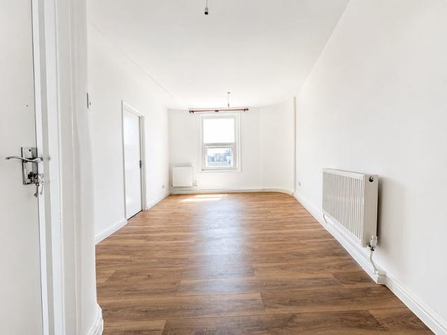 Spacious One Bedroom Flat – Coldharbour Lane, Camb