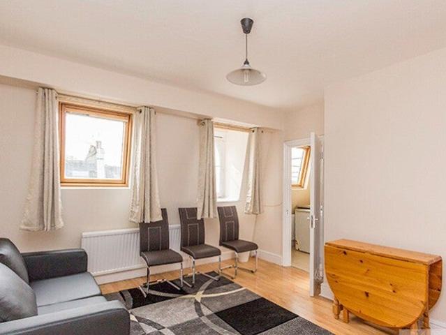 Spacious One Bedroom Flat in Notting Hill