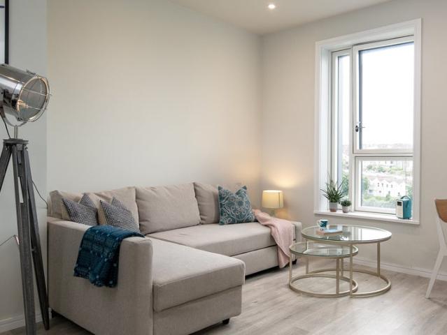 Spacious one bedroom flat to rent in Bedminster