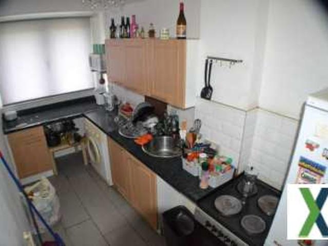 Spacious one bedroom flat