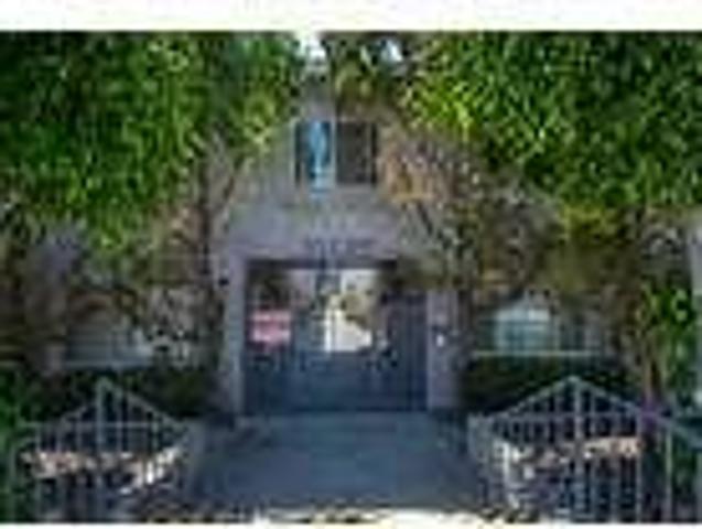 Spacious One Bedroom! Great Location!