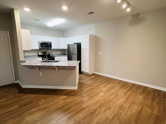 Spacious one_BR in Haslet