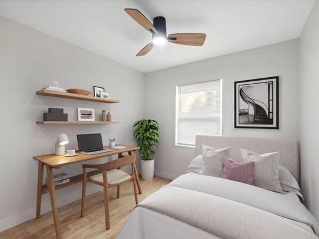 Spacious PadSplit Room with Modern Upgrades | Prime Location in North Tampa | Upgraded Appliances & Stylish Amenities | Minutes from Tampa Zoo and Sulphur Springs attractions | Affordable & Move In Ready! Book Your Spot Now!