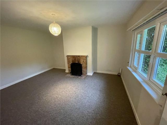 Spacious period cottage in a rural setting with good size garden, GARAGE and parking