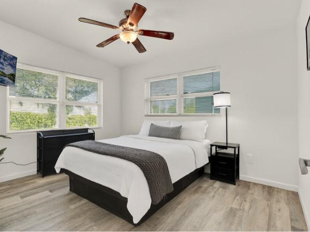 Spacious private Orlando room for rent! Fully fur