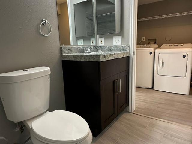 Spacious Private Room Available