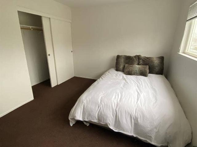 Spacious Private Room for Rent