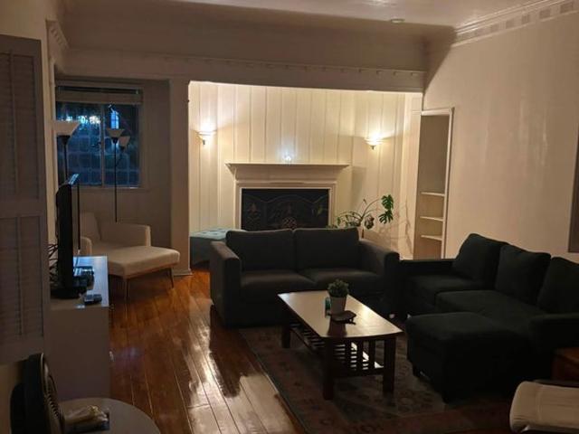 Spacious Private room & private bathroom near UCLA