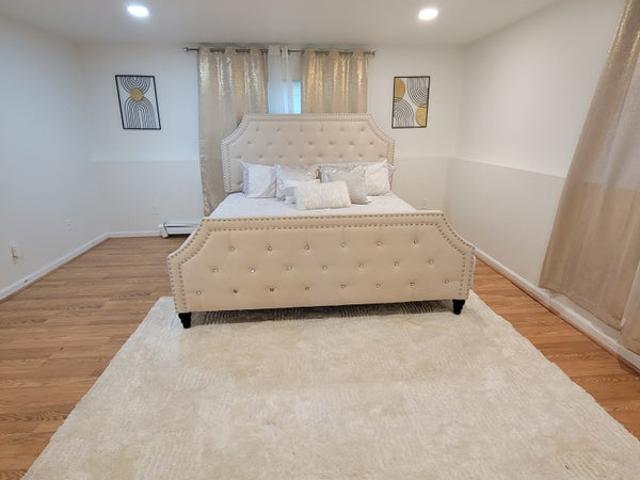 Spacious Private Suite with Bathroom