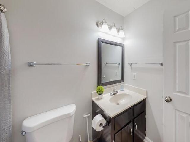 Spacious & Quiet Athens House