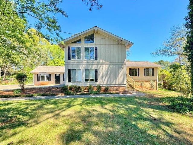 Spacious, Quiet Home in Lawrenceville • Large Room