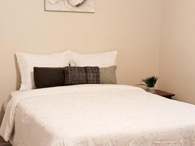 Spacious Renovated Houston Home | Patio + Clean Sh