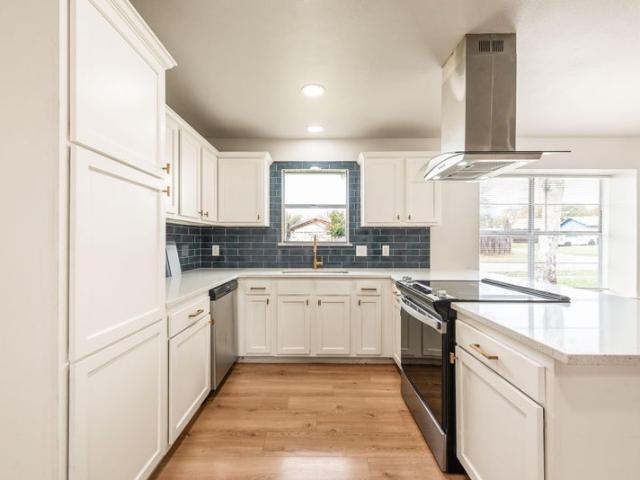 ⭐️ Spacious Renovated Home | All Utilities Include