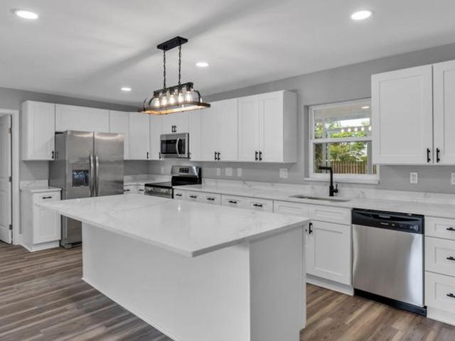Spacious Renovated Lakeland Home