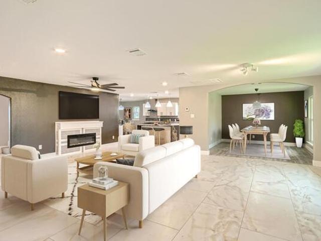 Spacious & renovated Preston Hollow home with big backyard