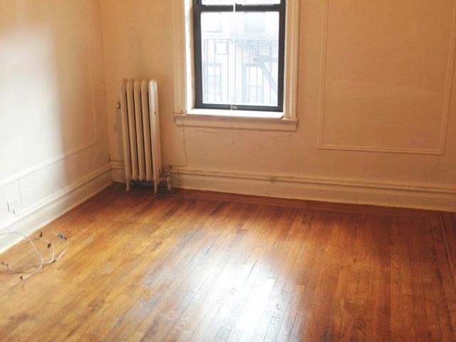 Spacious Room near Cumc utilities included