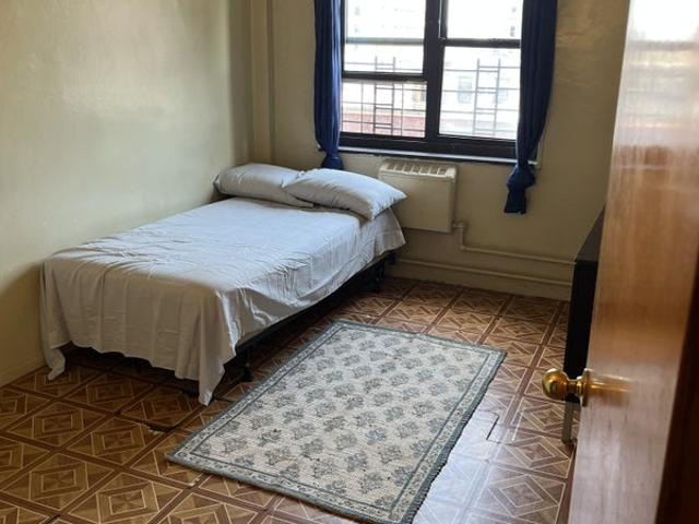 Spacious Room on the Upper West Side